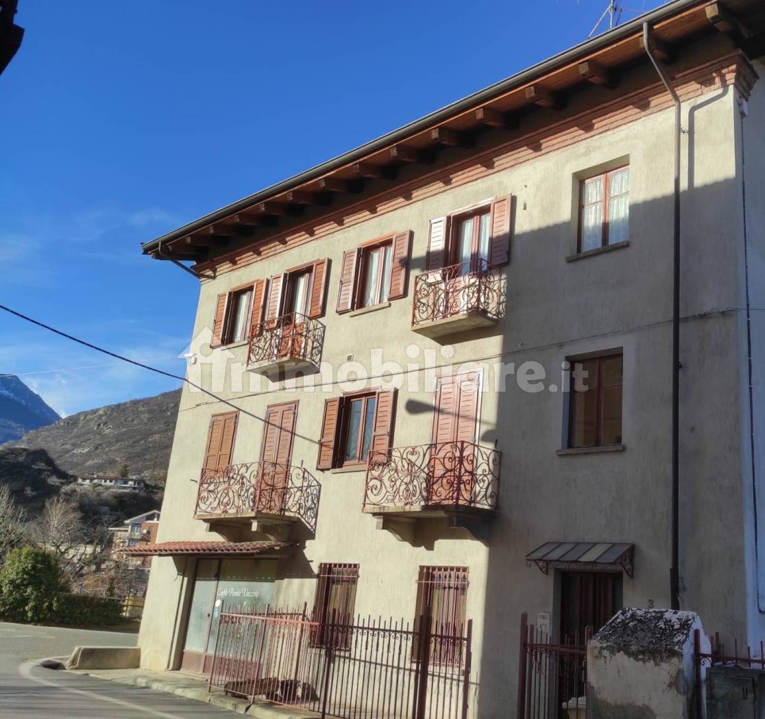 Quadrilocale via Montello 3, Susa