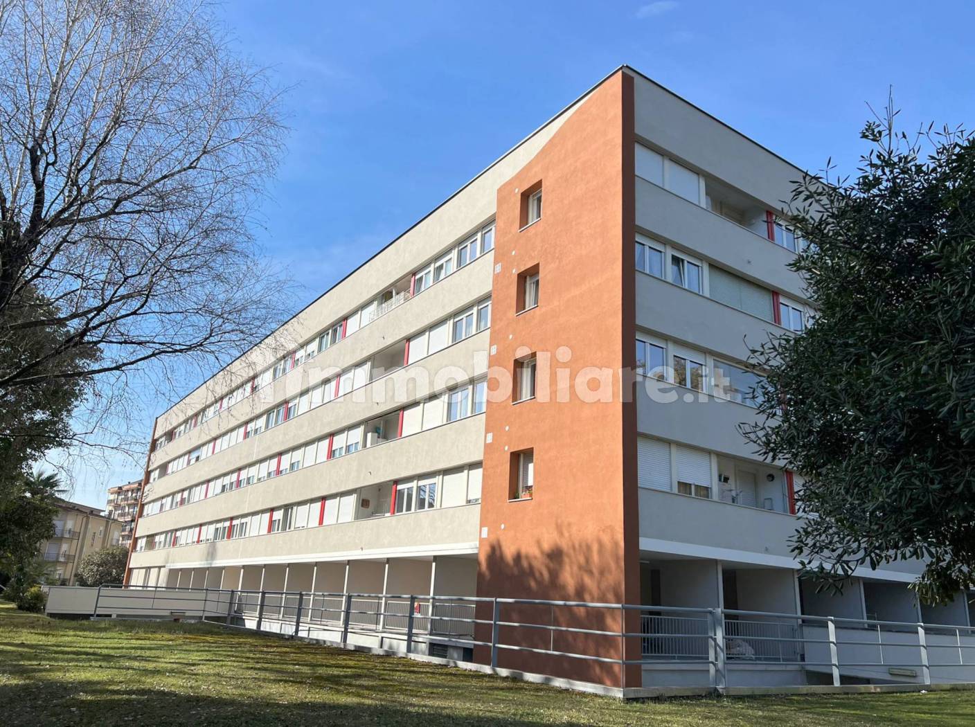 Quadrilocale via Belgio 47, Pallanza Sant'Anna, Verbania