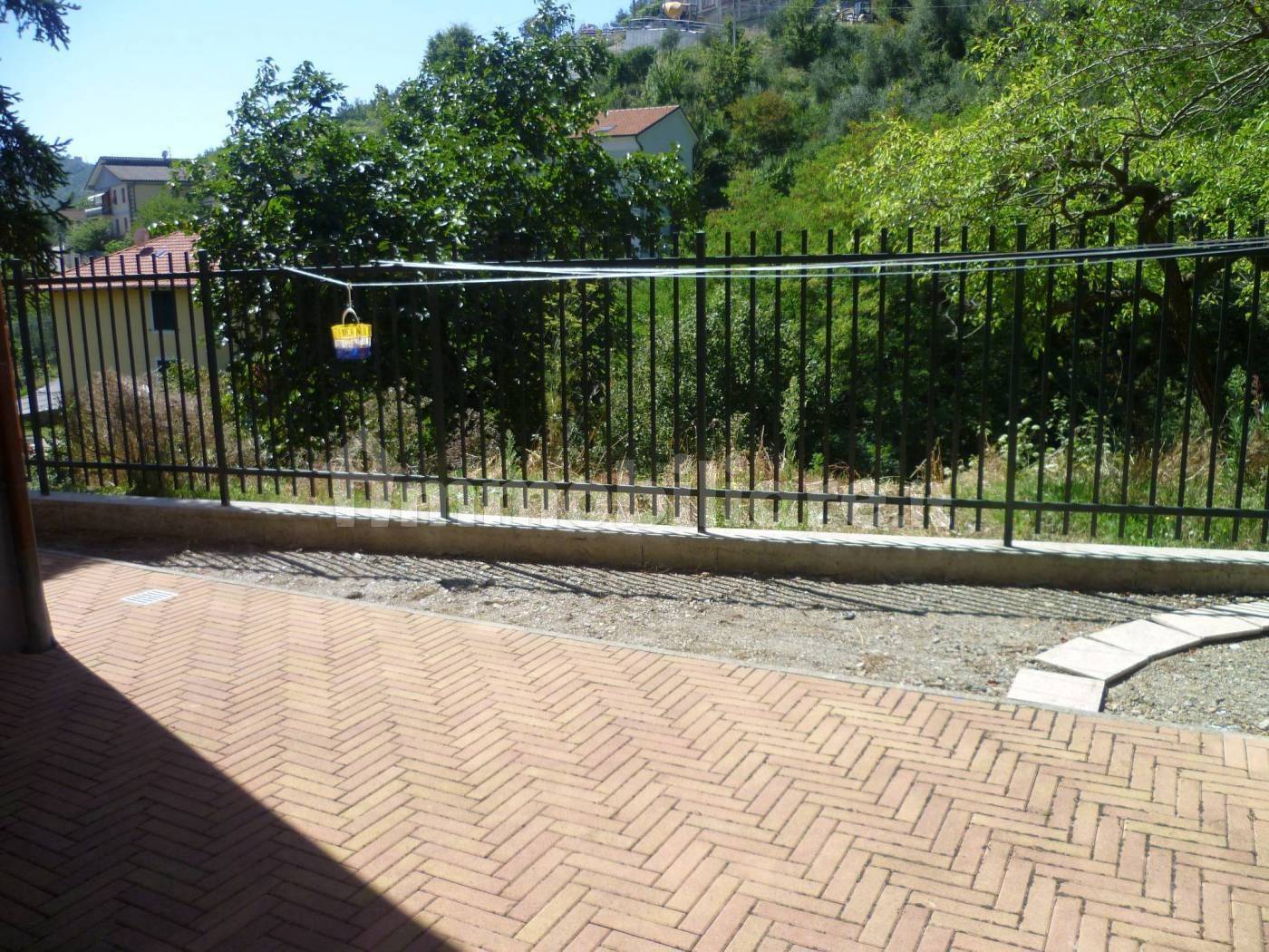 Trilocale piano terra, Centro, Casarza Ligure