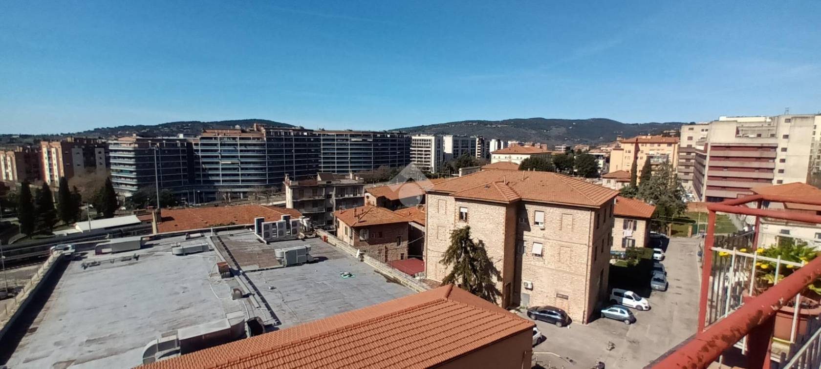 Quadrilocale via Luigi Luzzatti 20, Semicentro - Stazione, Perugia