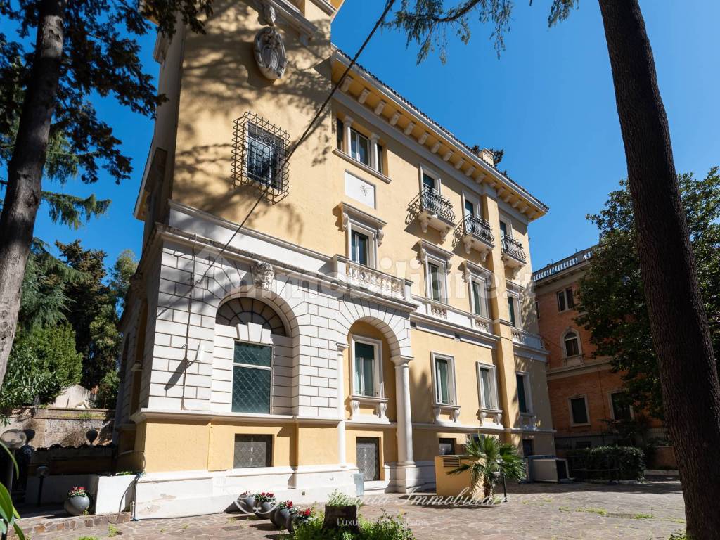Vendita Villa unifamiliare in via di Villa Sacchetti 11 Roma. Ottimo ...