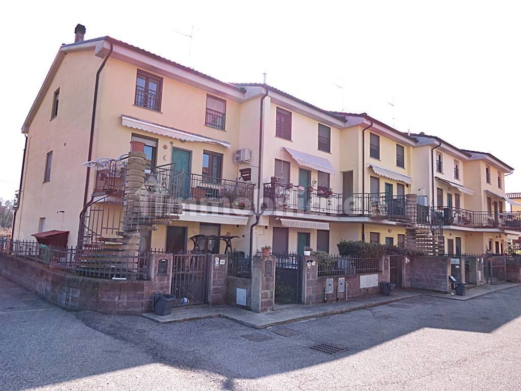 Monolocale ottimo stato, piano terra, Orvieto