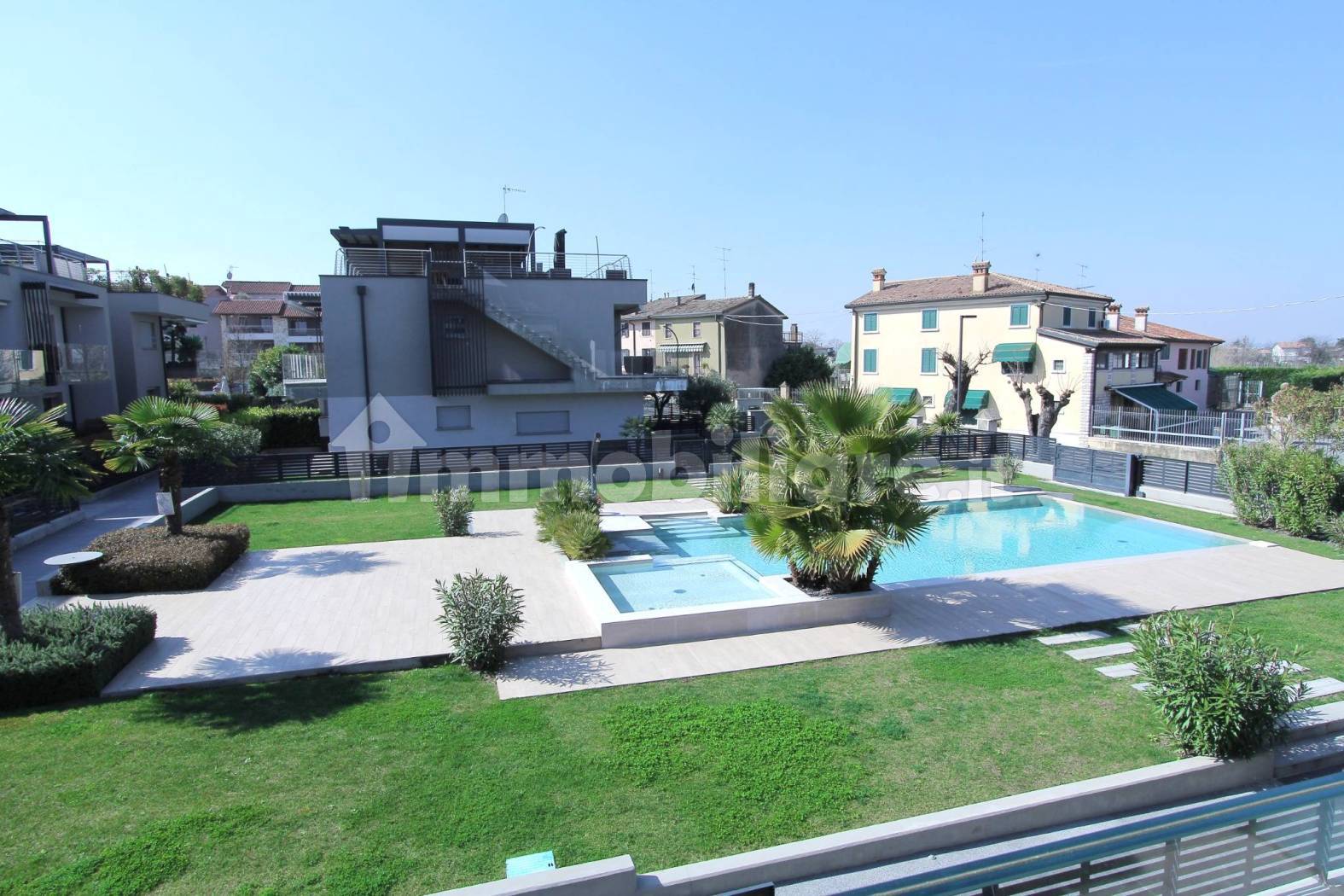 Trilocale via Bell'Italia, Centro, Peschiera del Garda