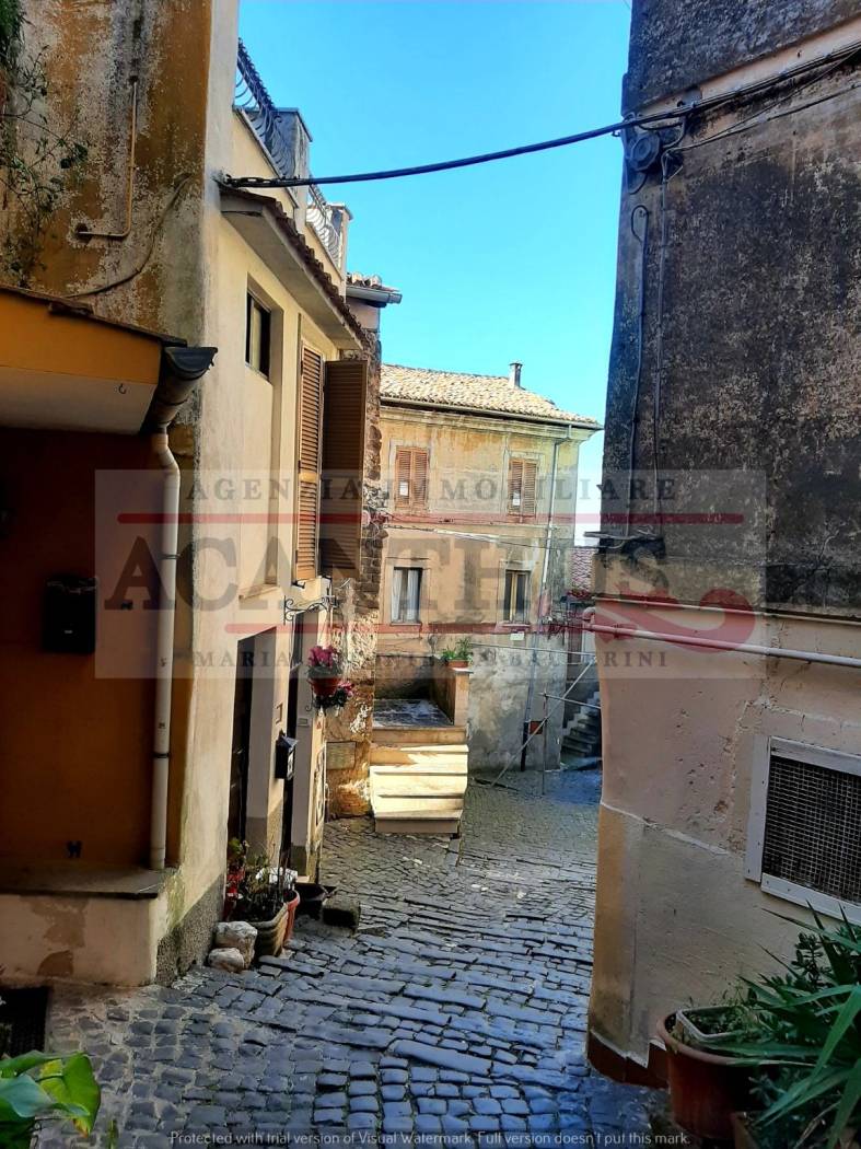 Quadrilocale via dell'Unità, Centro, Cori