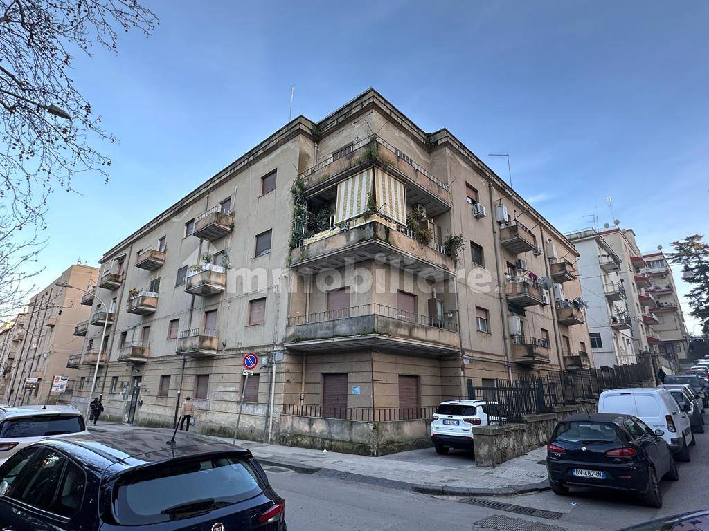 Trilocale viale della regione 6, Centro, Caltanissetta