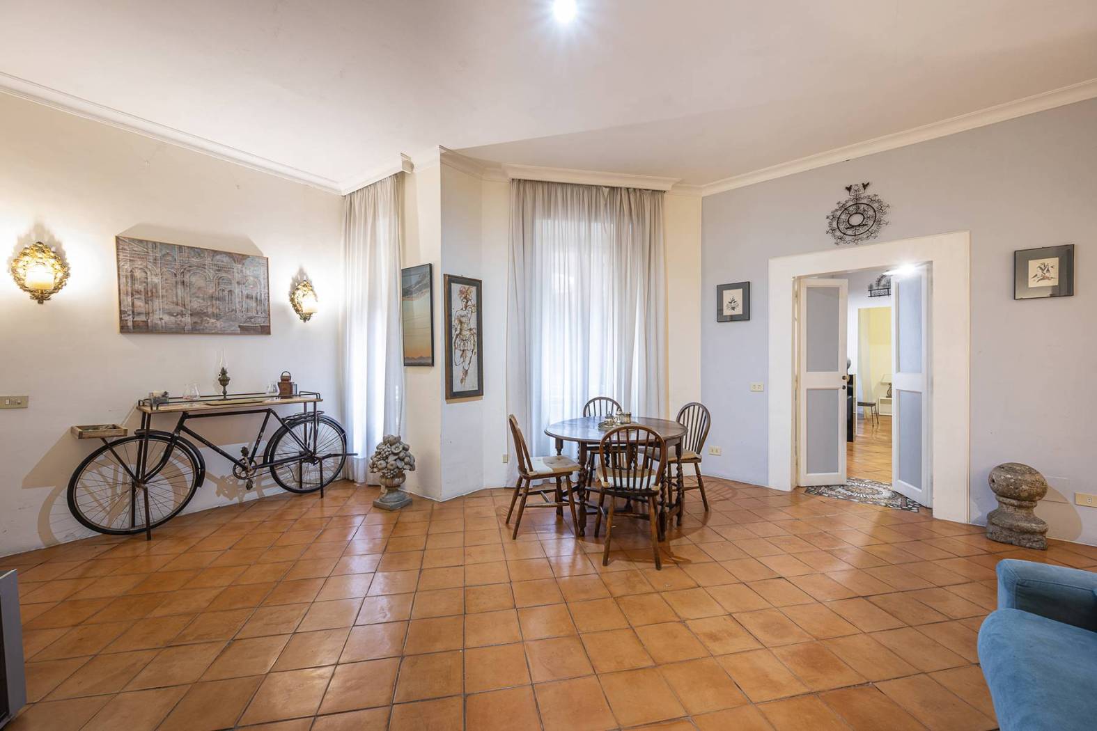 Appartamento via Baccina, Monti, Roma