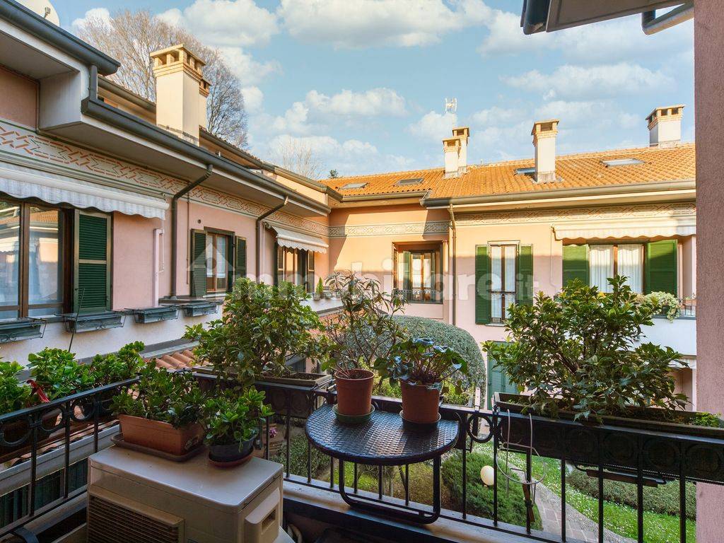 Appartamento via Borghetto, Desio