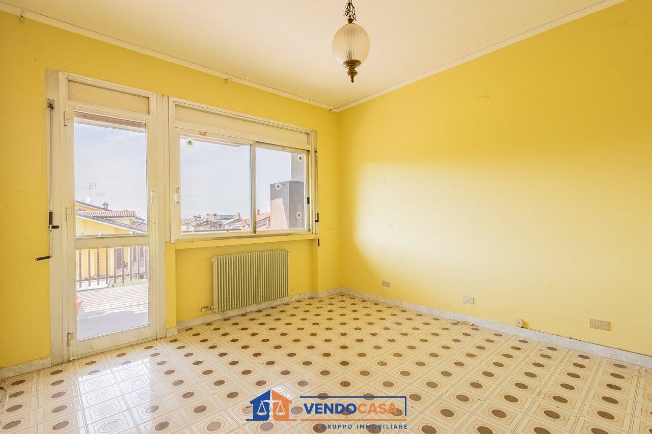 Bilocale via Roncaia 59, Centro, Boves