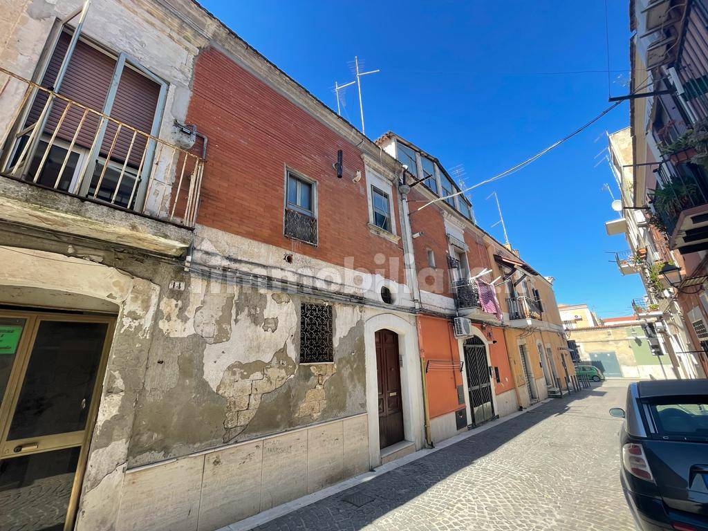 Bilocale Vico Sassi, Centro Storico, Foggia