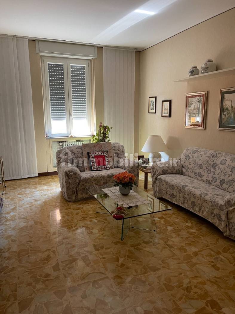 Appartamento corso Vittorio Emanuele II, Centro, Mantova