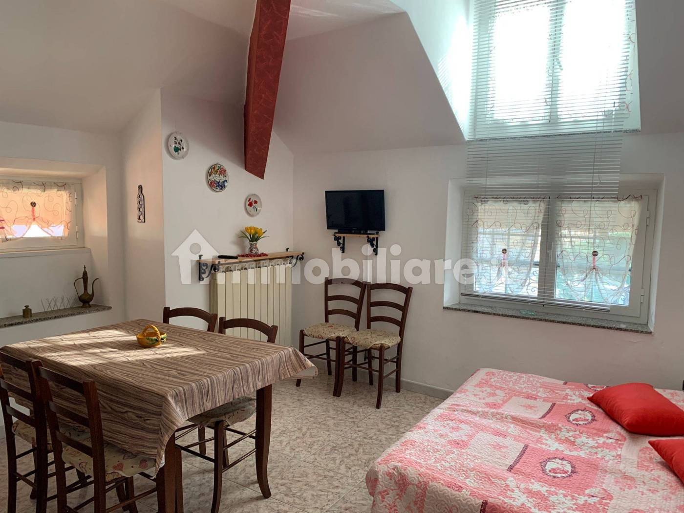 Bilocale via Stazione 16, Centro, Taggia