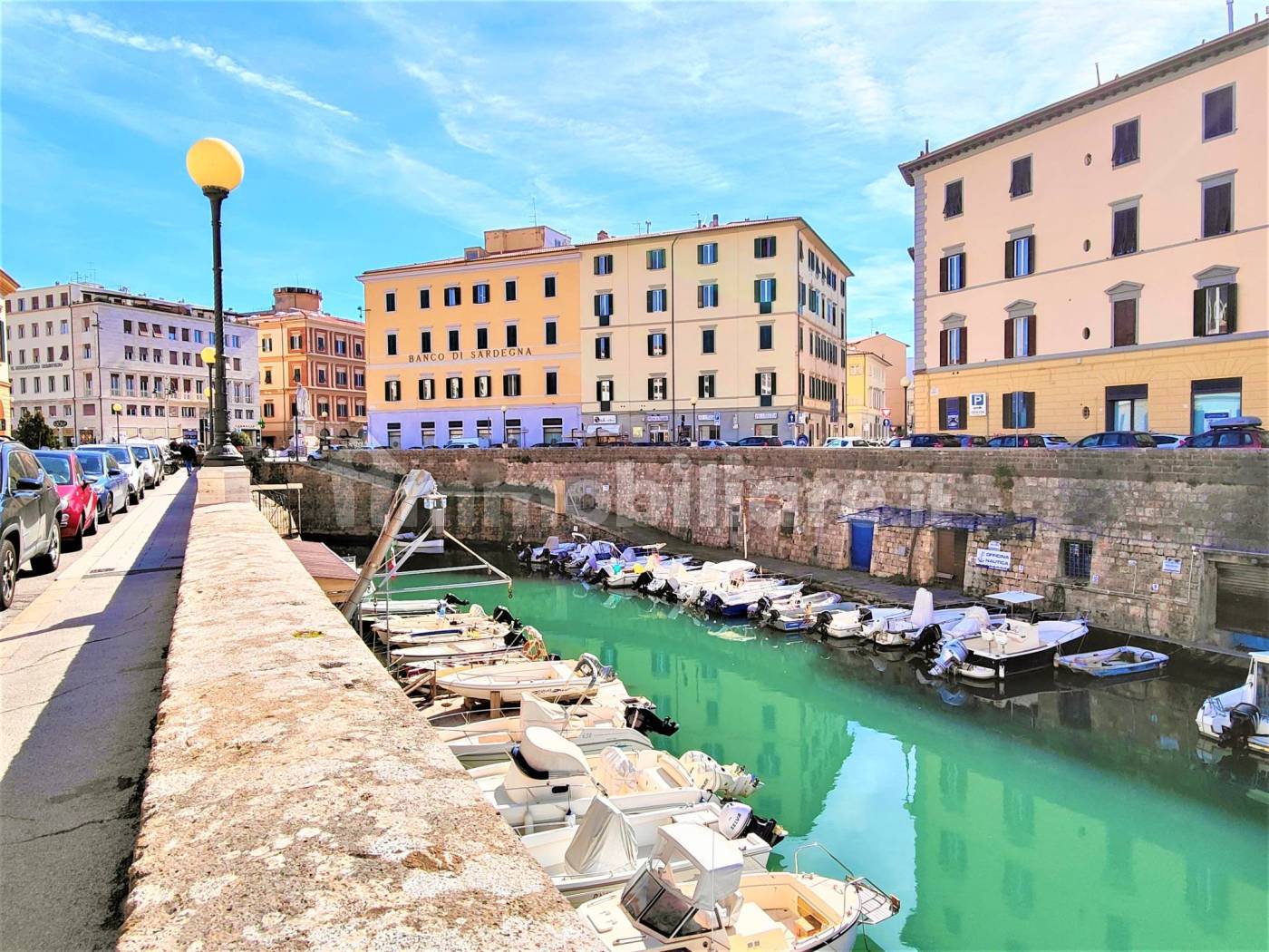 Appartamento buono stato, secondo piano, Via Grande - Piazza della Repubblica, Livorno