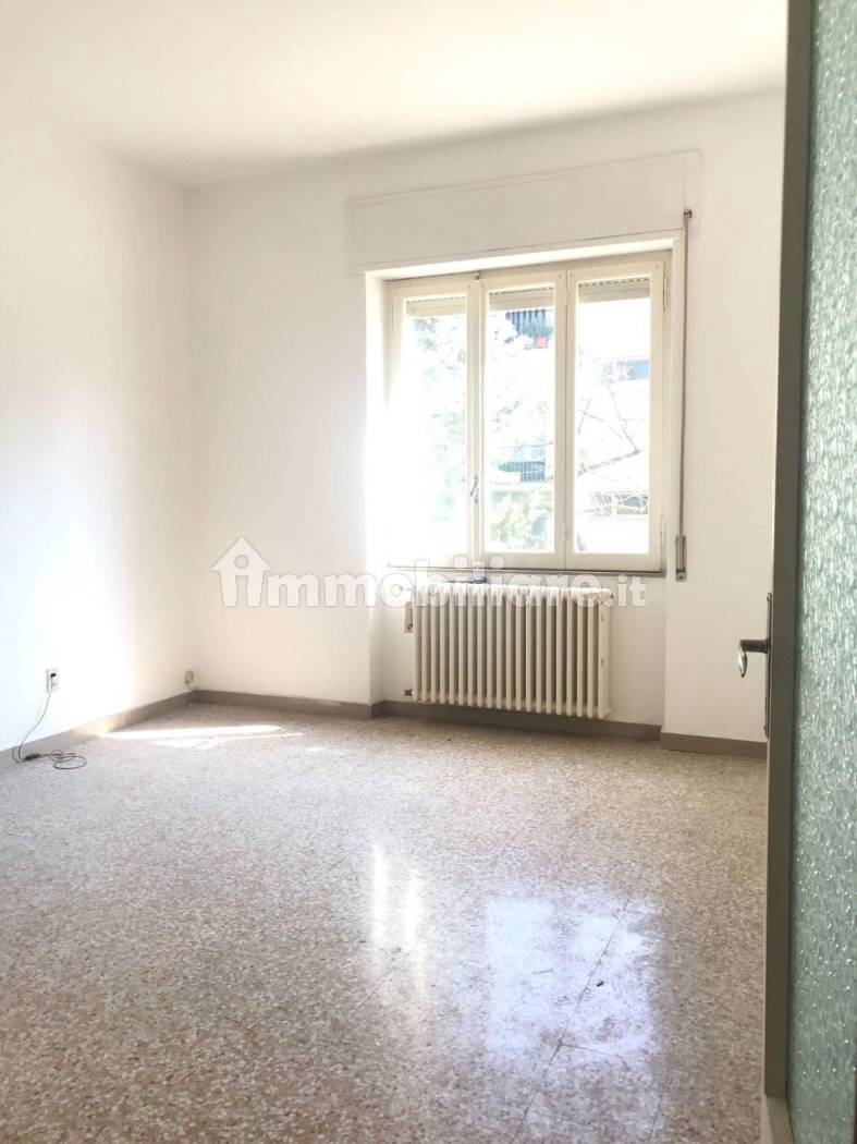 Trilocale via Centorame 22, Colli Gesuiti, Pescara