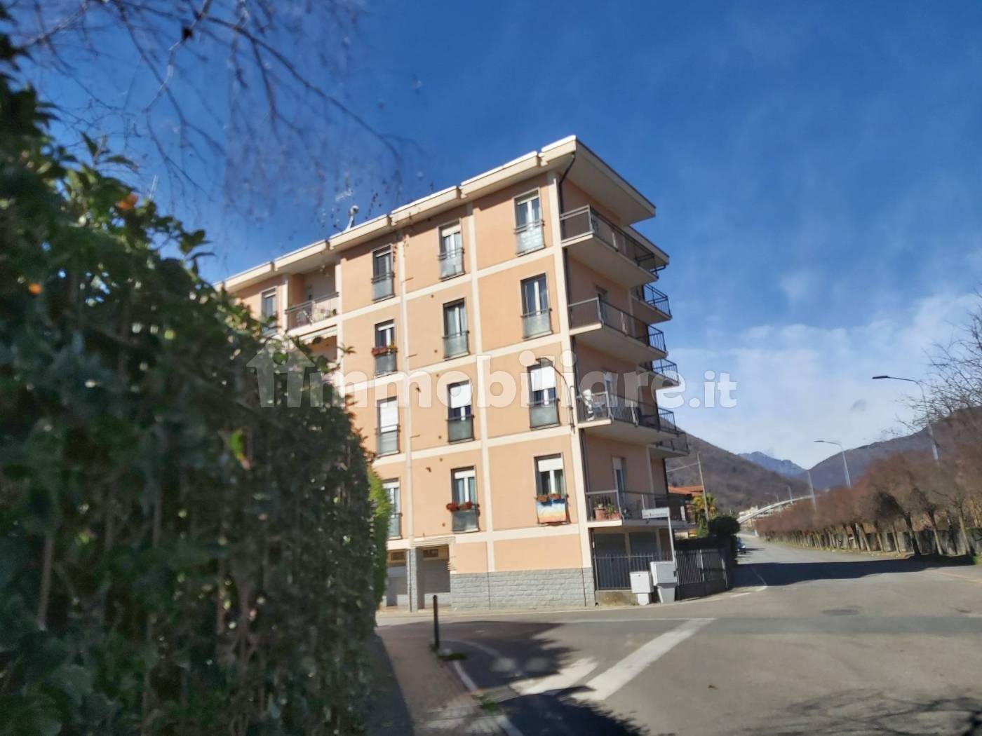 Trilocale via San Bernardino 47, Pallanza Sant'Anna, Verbania