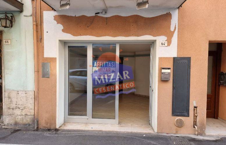 Locale commerciale in Vendita
