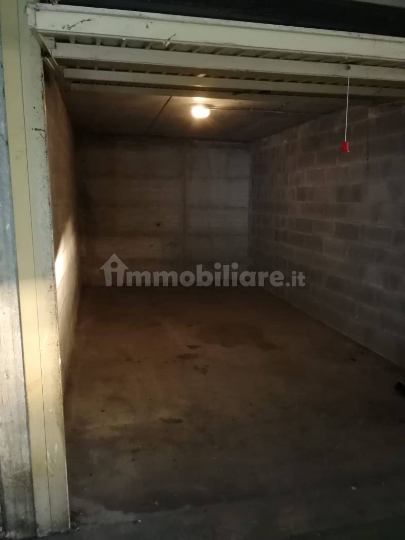 Garage - Box in Vendita