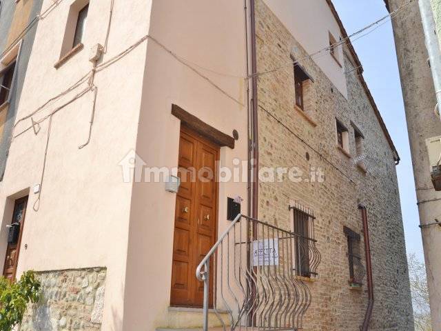 Trilocale via di Fabro, Centro, Fabro