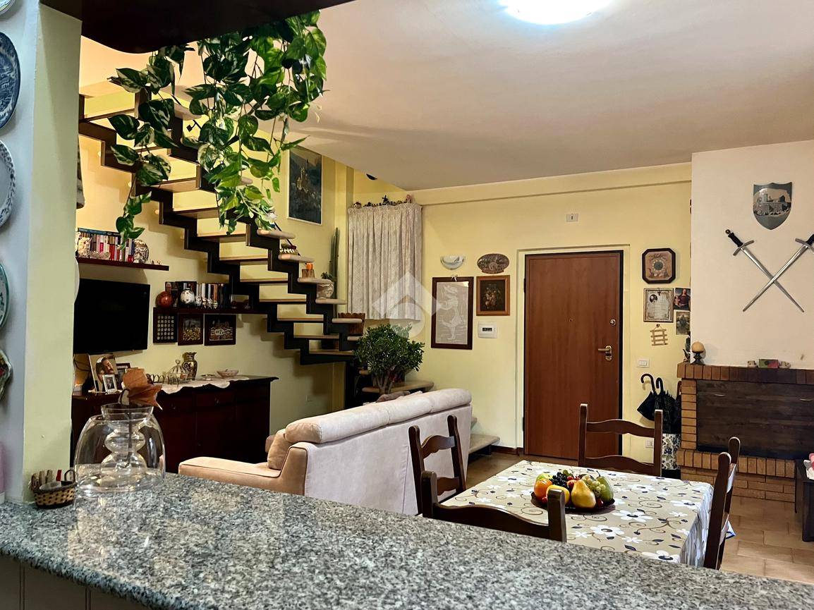 Quadrilocale via Europa 125, Centro, Amelia