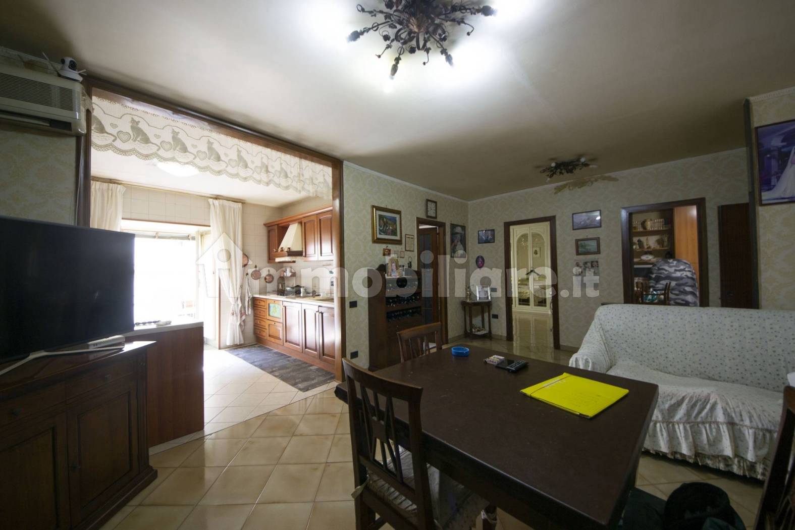 Quadrilocale via Pontenuovo 28, Tribunali, Napoli