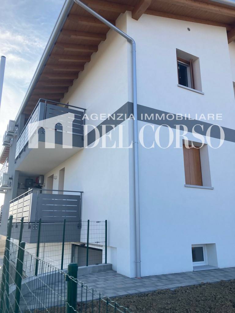 Trilocale nuovo, primo piano, Centro, Azzano Decimo