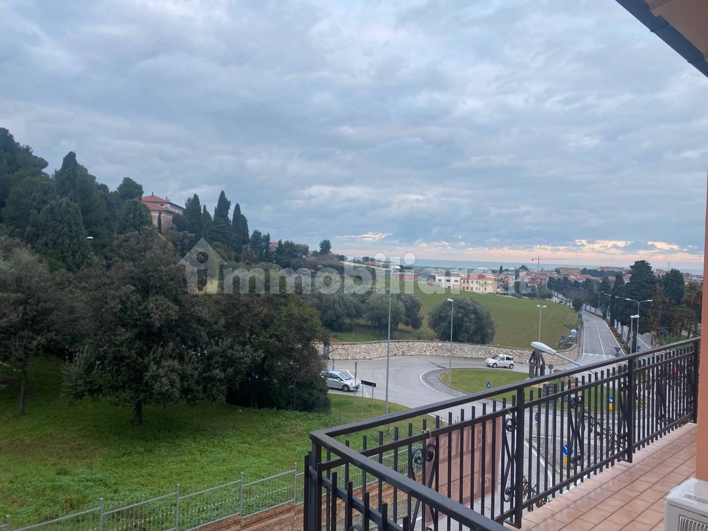 Appartamento via Donato Bramante, Centro, Loreto