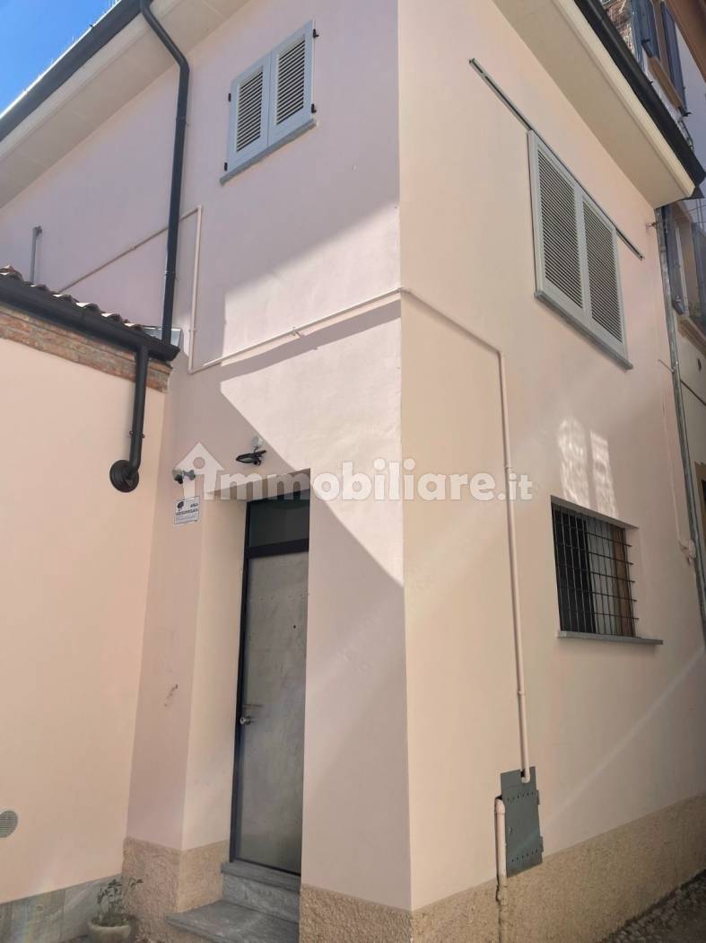 Monolocale vicolo Scaldasole 11A, Centro Storico, Pavia