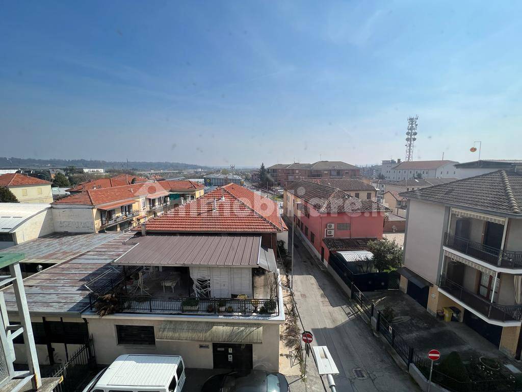 Trilocale via Luigi Gastaldi, Collina Volta, Asti