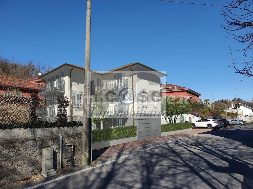 Trilocale via Molino Ponte, Verano Brianza