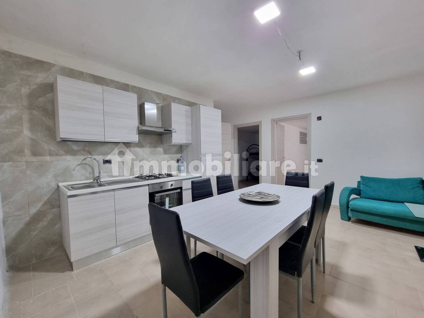 Trilocale via della Laganusa, Roccelletta, Borgia