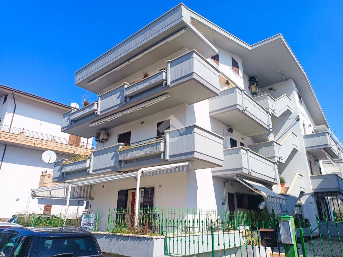 Trilocale via Archimede 144, Tortoreto Lido, Tortoreto