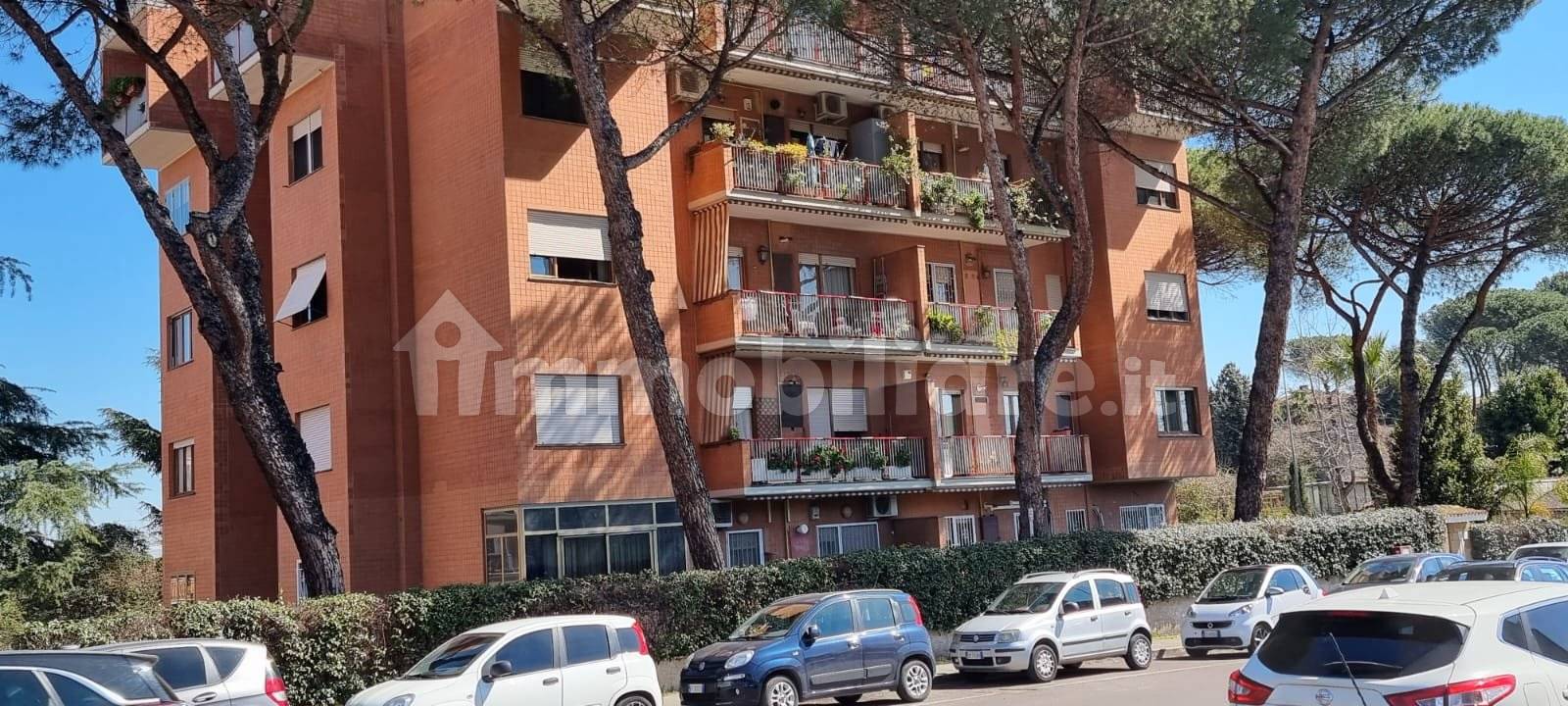Trilocale via della Casetta Mattei 18, Casetta Mattei - Corviale, Roma