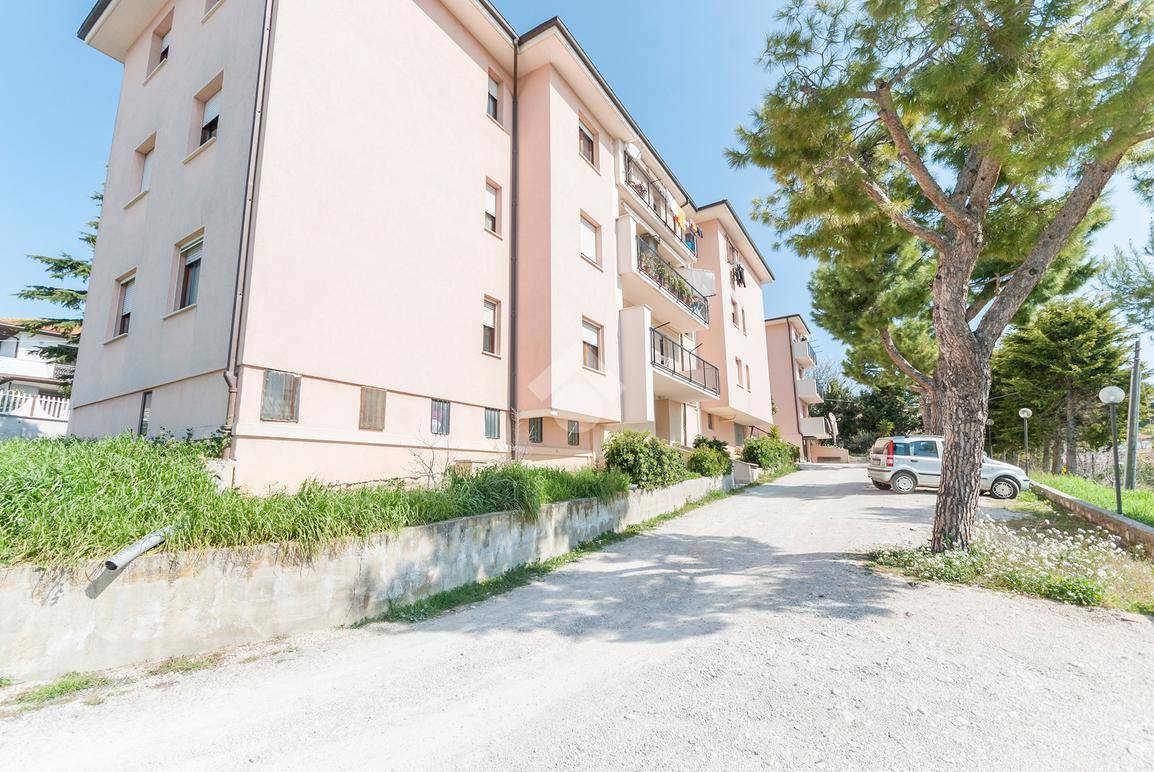 Appartamento via Tramontana, Cologna Paese, Roseto degli Abruzzi