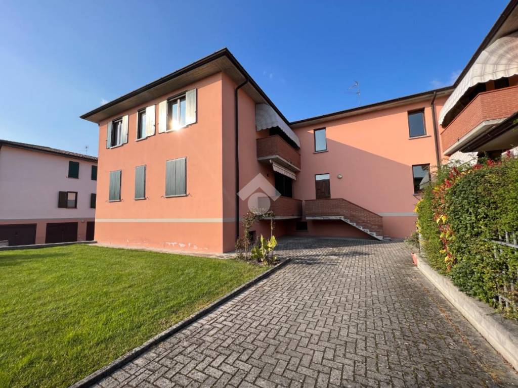 Vendita Appartamento Piadena Drizzona. Bilocale in via Amilcare ...