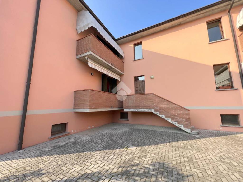 Vendita Appartamento Piadena Drizzona. Bilocale in via Amilcare ...