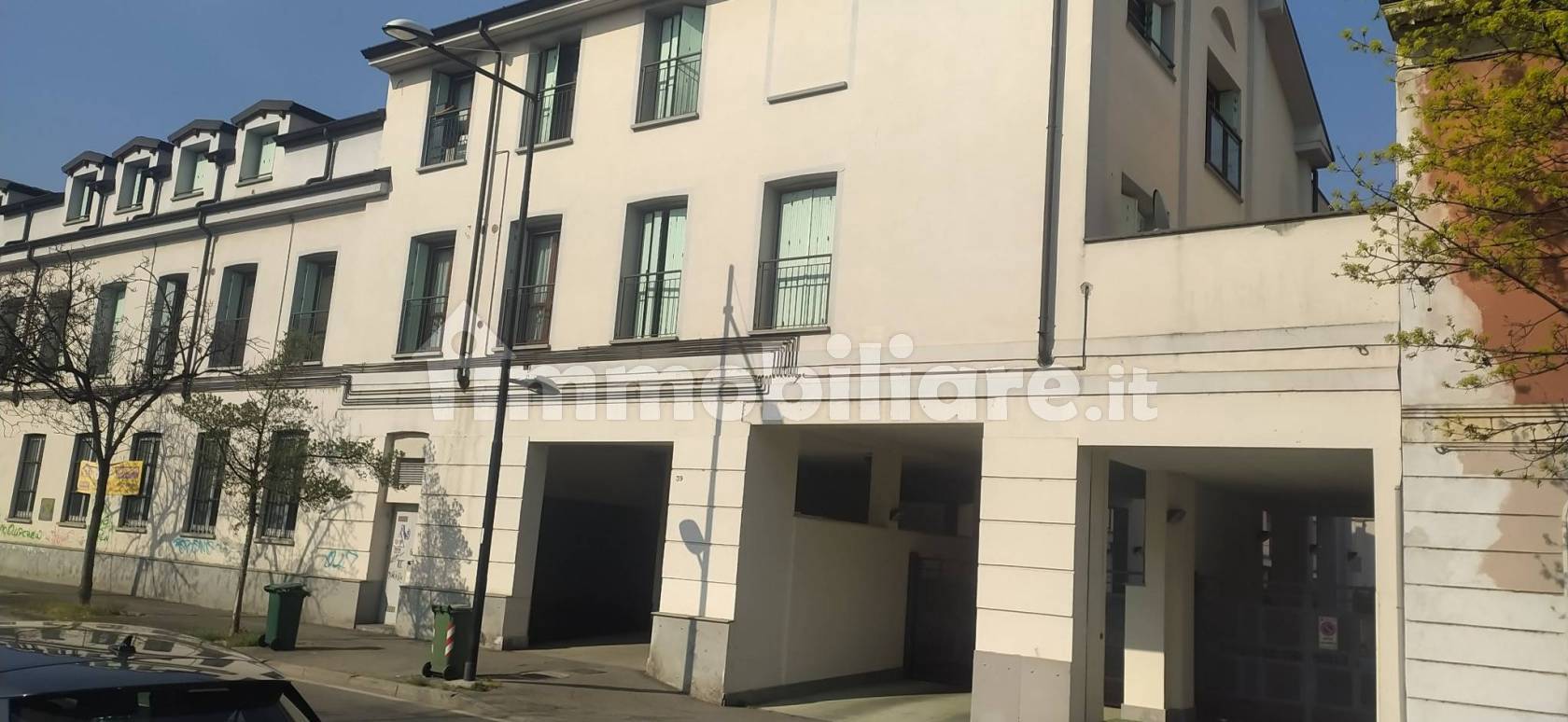 Garage - Box in Vendita