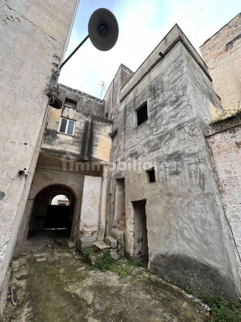 Appartamento via Forno Tolle 10, Centro, Galatone