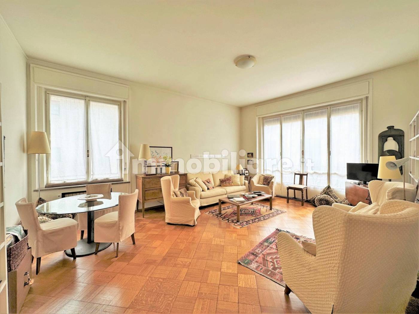 Quadrilocale via Crocefisso, Carrobbio, Milano