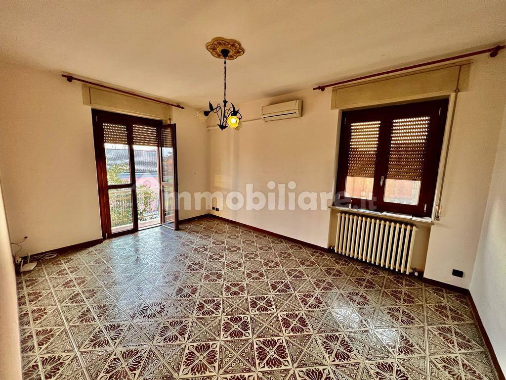 Trilocale via Pallastrelli, Centro, Sarmato