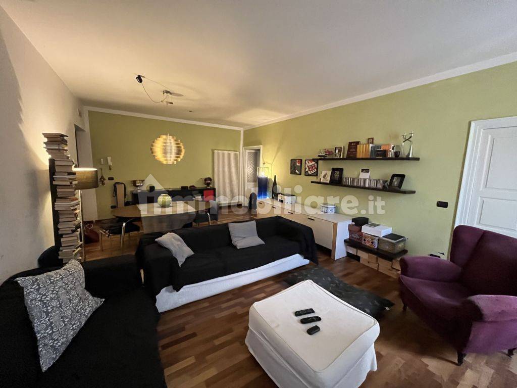 Quadrilocale via Camillo Benso di Cavour, Centro, Massa