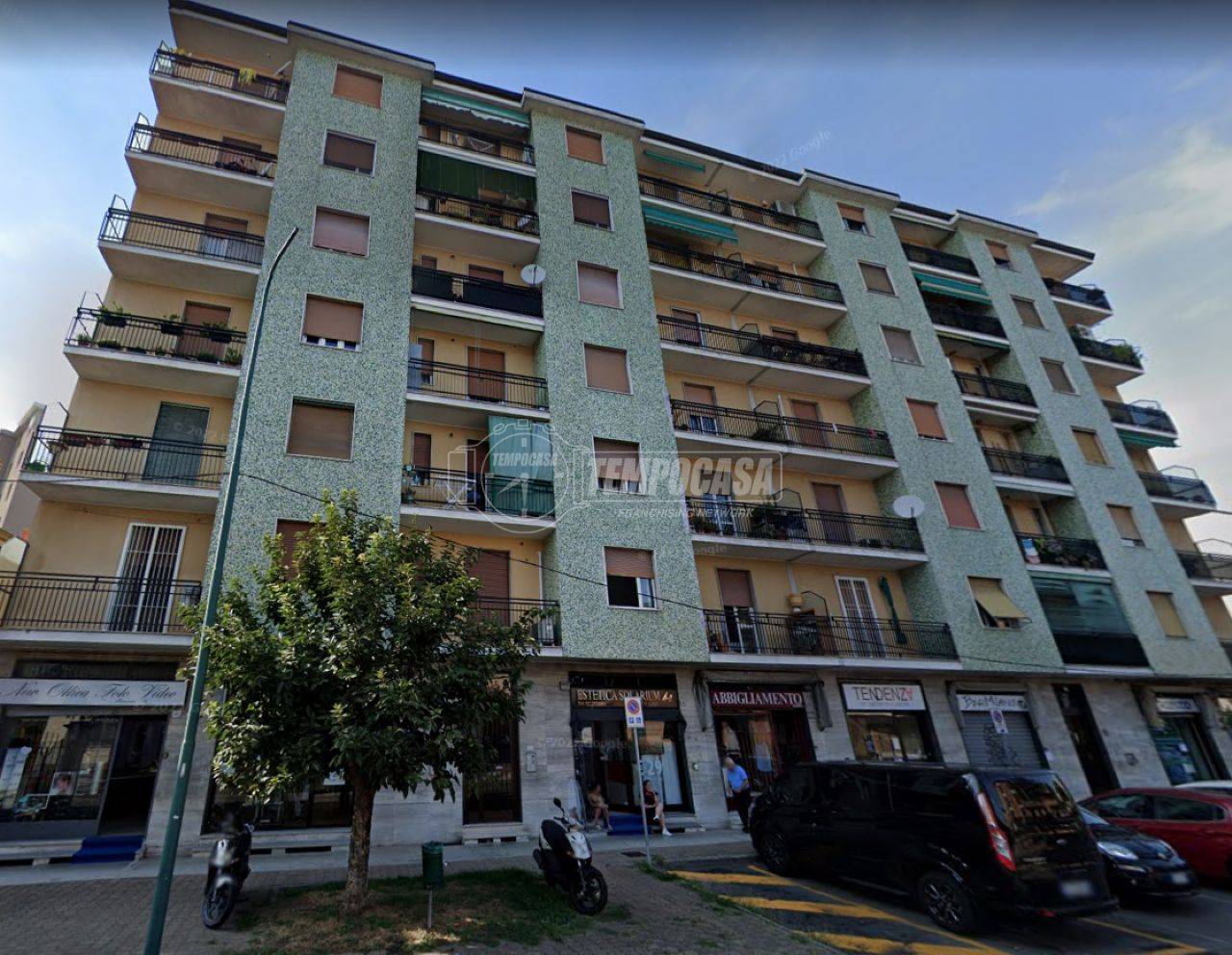 Locale commerciale in Vendita