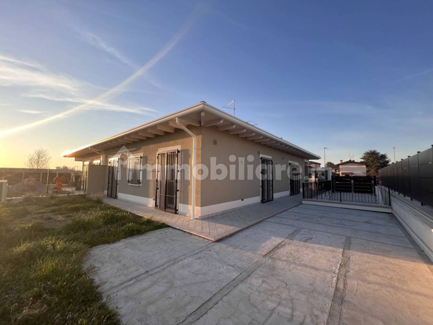 Villa unifamiliare, nuova, 195 m², Chiari