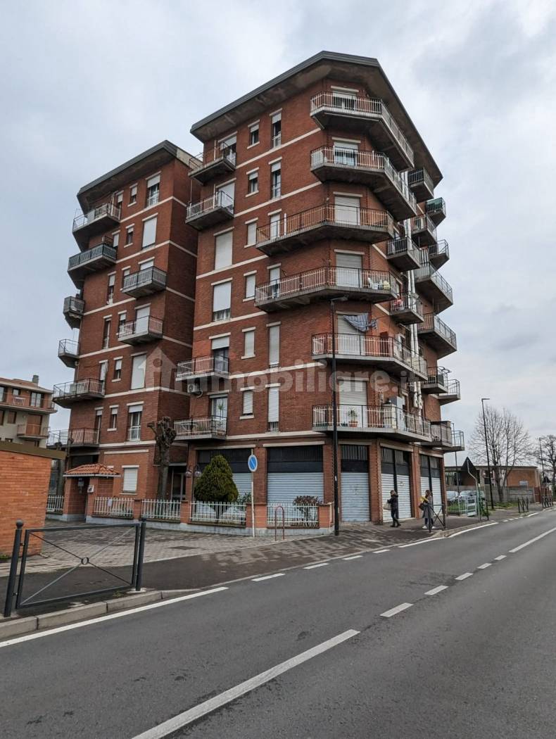 Bilocale via Guglielmo Marconi, Centro, Limbiate