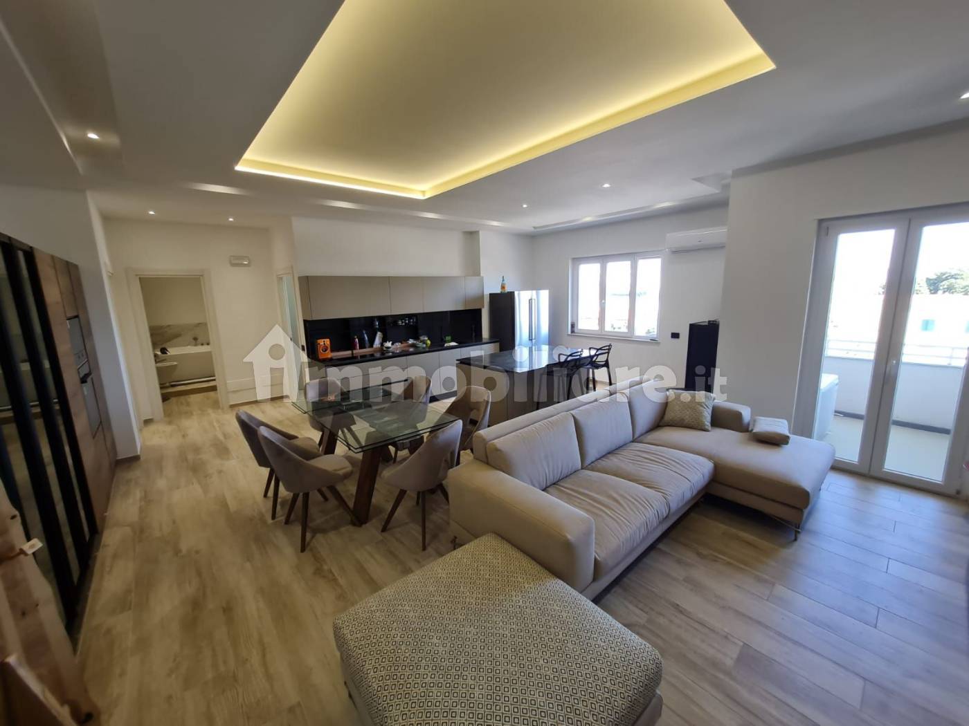 Quadrilocale via Francesco Crispi, Porto, Palermo