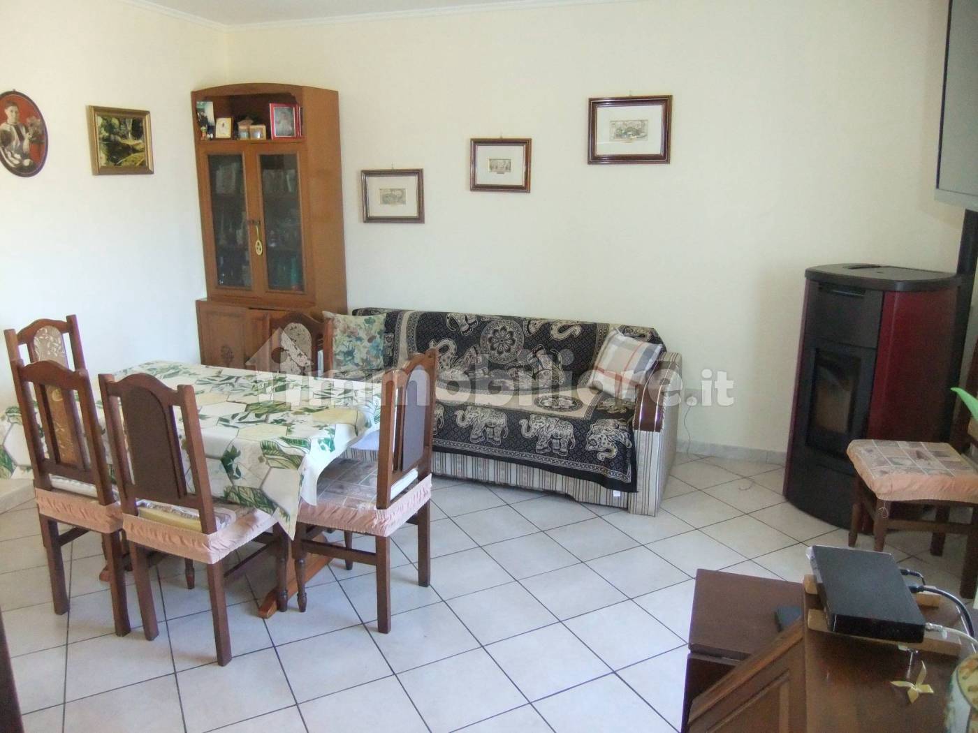 Bilocale via Appio Claudio, Centro, Mompeo