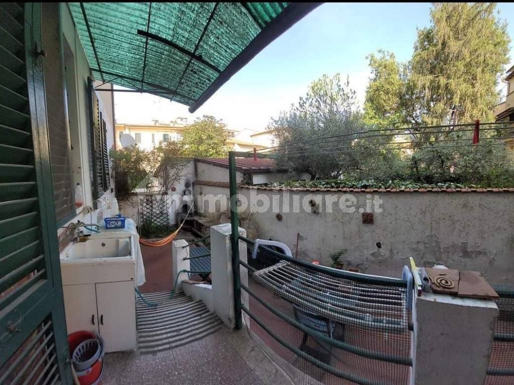 Stanza singola in affitto, affittasi camera singola via Antonio Fratti ...