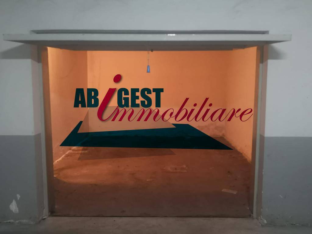 Garage - Box in Vendita