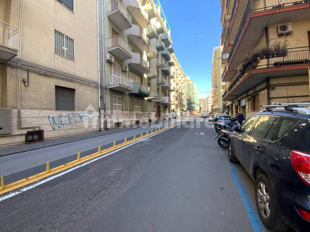 Garage - Box via Oliveto Scammacca, Catania, Rif. 102079590 ...