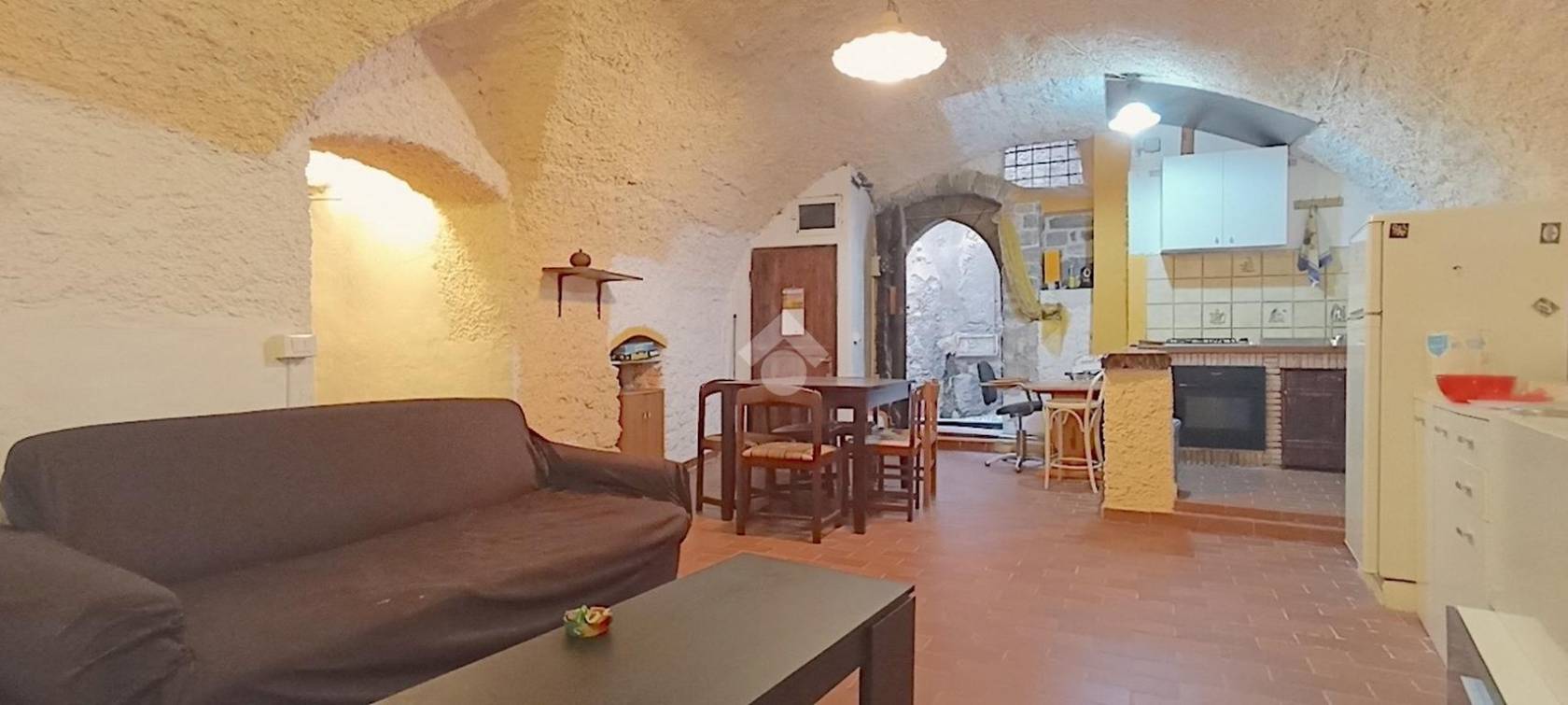 Monolocale Taverna via Littardi 39, Centro, Taggia