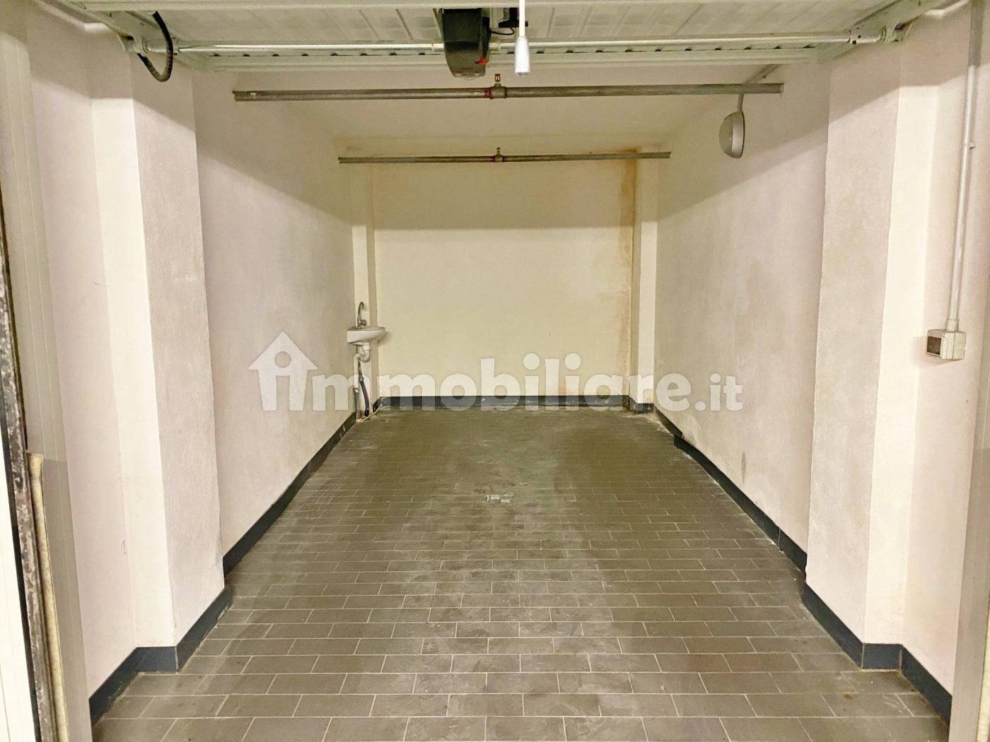 Garage - Box in Vendita