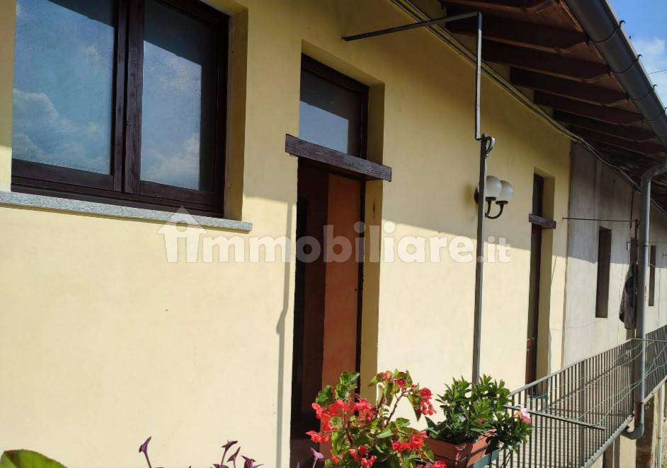 Asta per appartamento, via Lanzano 3 Besana in Brianza